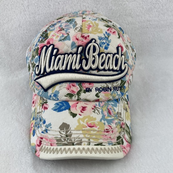 Robin Ruth | Accessories | Robin Ruth Womens Quilted Floral Miami Beach ...